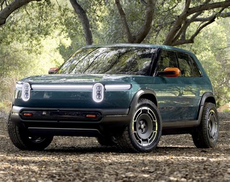 The New Rivian R3x Off Road Hatchback Is Americas Electric Lada Niva
