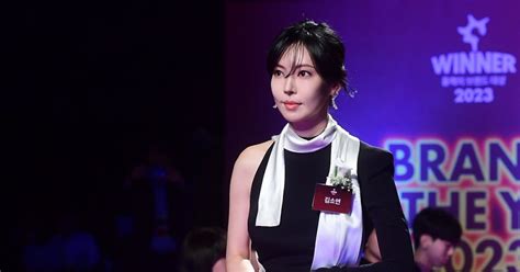 포토 김소연 아름다운 미모에 눈길~