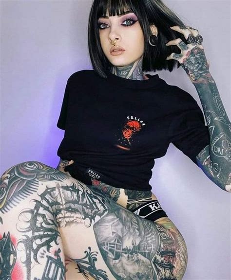 Pin By ↃØm3Δlt∑rrΔx® On Comzalter® Tattoo Tattoed Women Tattooed