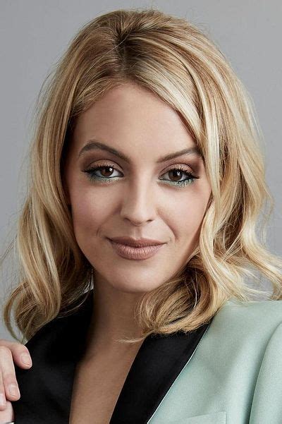 Gage Golightly About Entertainmentie