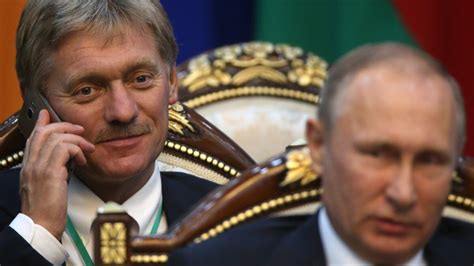Vladimir Putin Has A Red Phone To Contact The Us In Case Of Nuclear