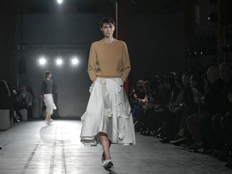 סקס פרחים ופרווה סינתטית הרגעים הגדולים של שבוע האופנה במילאנו