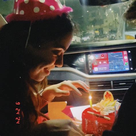 Simran Chaudhary Simss Cam • Instagram Photos And Videos