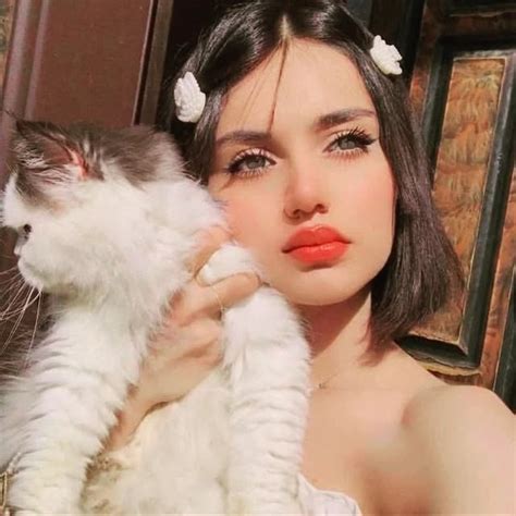 ‎𝑳𝑶𝑳𝑶 لولوツ‎ Lolo130 On Threads