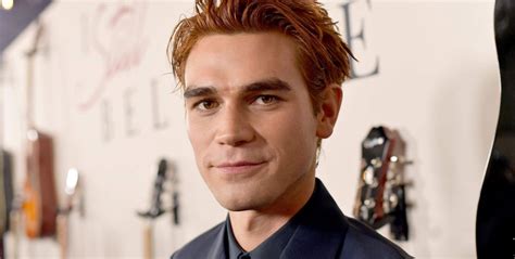 Kj Apa La Rutina Con La Que Archie Se Machacó En El Gym Para Lucir Un