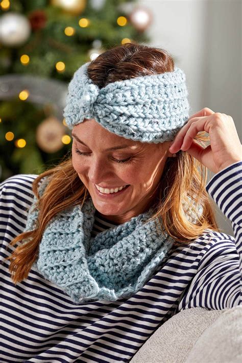 Headwrap And Cowl Premier Yarns