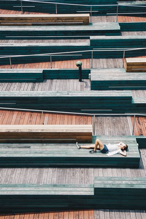 무료 이미지 건축물 목재 선로 창문 지붕 벽 빔 색깔 금속 정면 푸른 자료 인테리어 디자인 미술