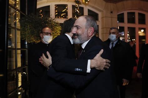 Макрон «Франция никогда не оставит армян — Газета Республика Армения