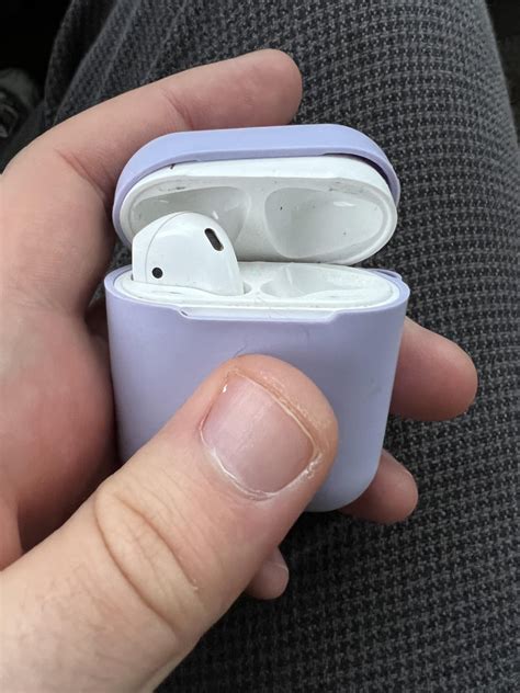 Found Airpod Only One And Case Near Funk Library Architecture Annex