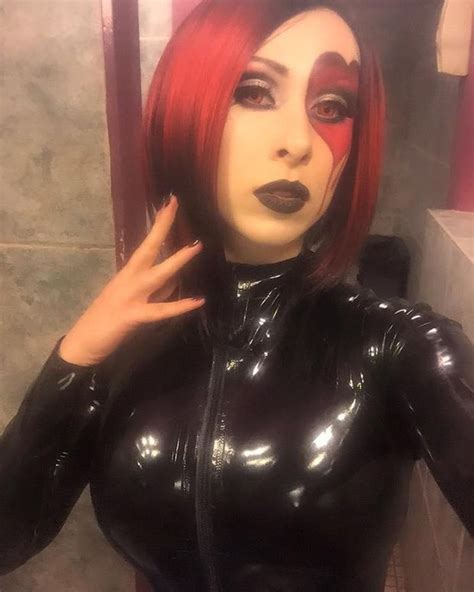 Sandra Satan Is The Goth Babe In Bllack Latex Pic