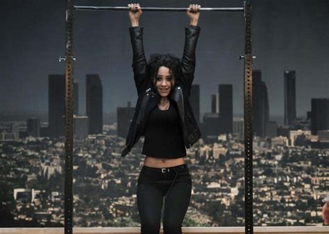Macgyver 2016 Macgyver 2016 Photo Tristin Mays 306 Sur 393