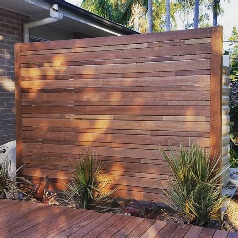 How To Build A Wood Wall Outside At James Silvers Blog