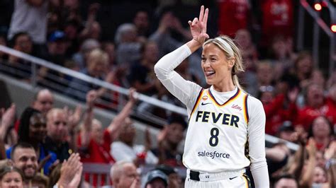 Fever News Sophie Cunningham Moonlights As A Ring Girl At Ufc 329