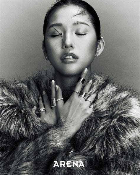 Oh My Girls Mimi Marks A Decade With A Bold New Aura At The Youth