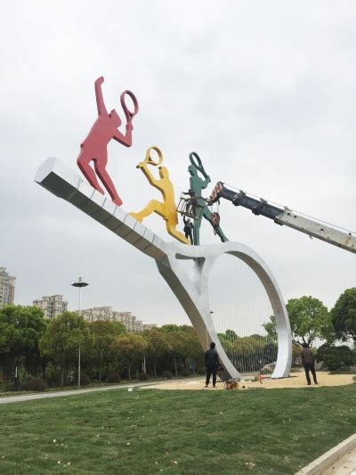 Outdoor Large Stainless Steel Sport Public Tennis Sculpture Custom