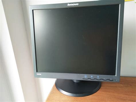 [set] Lenovo Thinkvision And Thinkcentre With Free Keyboard And Mouse Computers And Tech Desktops