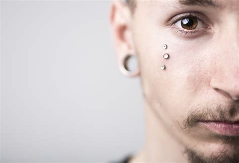 Microdermal Piercing Face