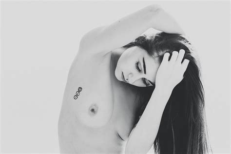 How To High Key Lighting For Nude Photography Velvet Thyme