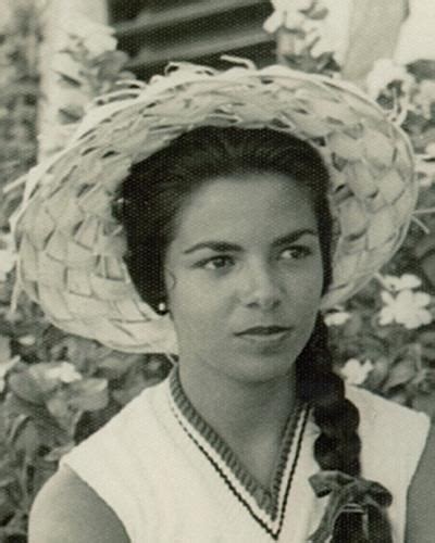 Maria Consuegra Obituary 2023 Avon Ct Hartford Courant