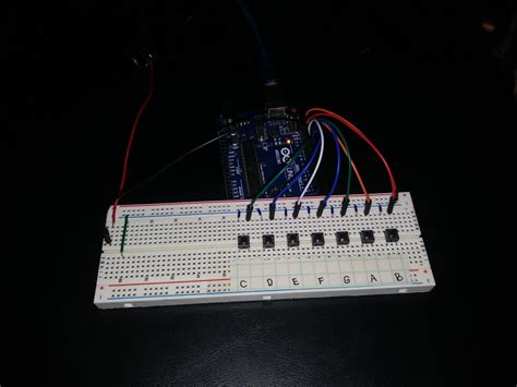 i made my own keyboard with an arduino uno while i wait for my midi