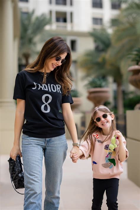 نانسي عجرم برفقة زوجها وبناتها لا شيء أفضل من اللحظات العائلية