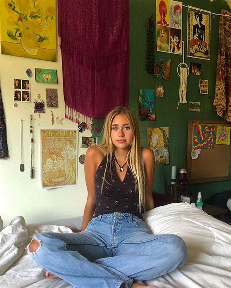 Emily Skinner Emilyskinner Sum Mood Swings Instagram Post