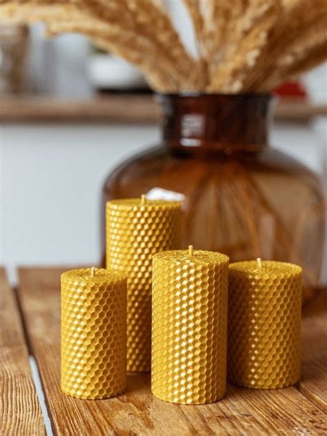 Купити подарунковий набір свічок із натуральної вощини в магазині БАЖАНІ