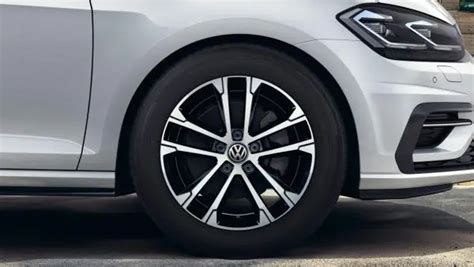 40 години успех на модела Volkswagen Golf каква е тайната Avtotachki