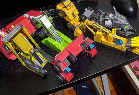 Hello Heres Devastator Papercraft Model Rtransformers
