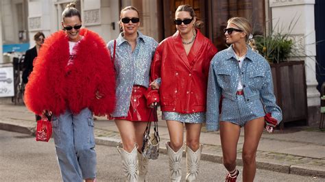 ¿qué Colores Van Con El Rojo Los Mejores Trucos Para Combinar El Tono Glamour