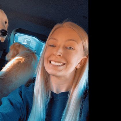 Best Hot Lily Summers Onlyfans Accounts Fansmetrics Com