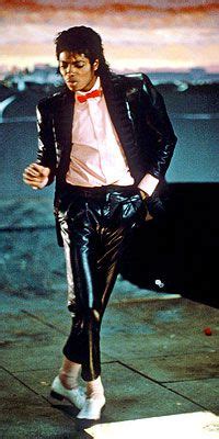 Michael Jacksons 10 Most Iconic Looks