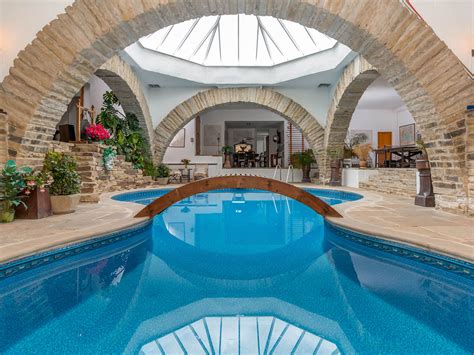 Underground Homes Ideas Building Underground Homes Ovrfu