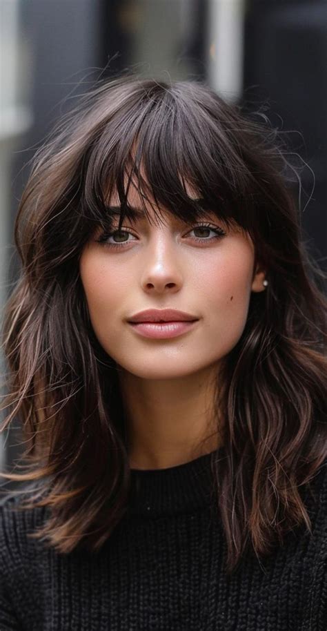 32 Sassy Medium Haircuts With Bangs You Ll Love Bangs With Medium