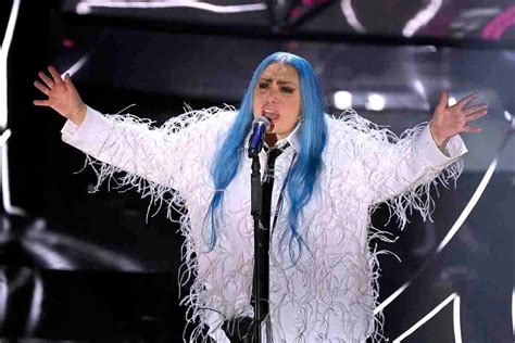 Loredana Bertè è A Casa Dopo La Grande Paura Cosa Dicono I Medici