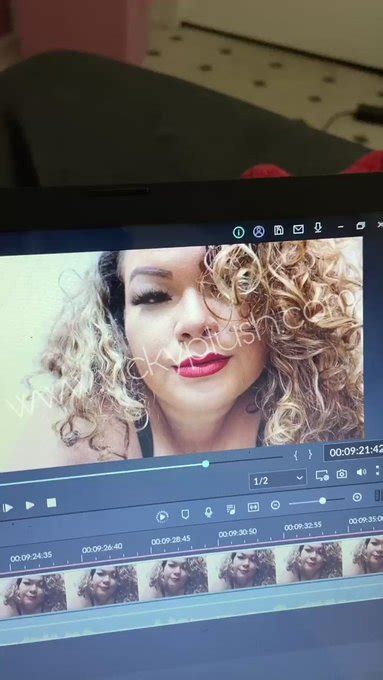 Tw Pornstars Ms Vicky Uviu Com Model Vicky Plush Videos From Twitter Page