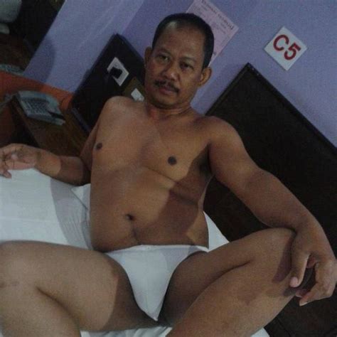 Foto Bapak Bapak Gay Lokal Indonesia Cerita Dunia Pelangi