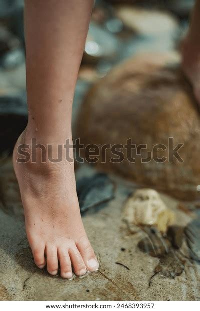 41 Thousand Girls Beautiful Bare Feet Royalty Free Images Stock