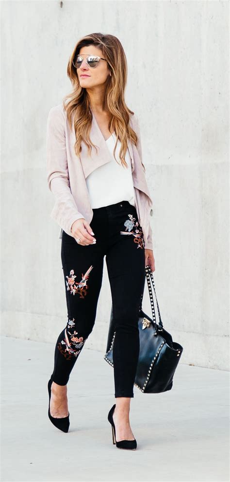 Embroidery Makes A Comeback Brightontheday Ropa Ropa Bordada Moda