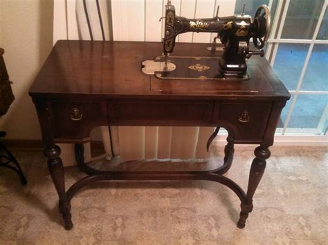 Antique White Sewing Machine Table At Joshua Kelley Blog