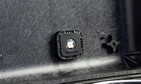 11 Best Apple Airtag Holders For Luggages And Bags Guiding Tech
