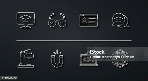 연설 거품 테이블 램프 칠판 자석 안경 아톰 및 온라인 수업 아이콘에 줄 졸업 모자를 설정합니다 벡터 검은색에 대한 스톡 벡터 아트 및 기타 이미지 Istock