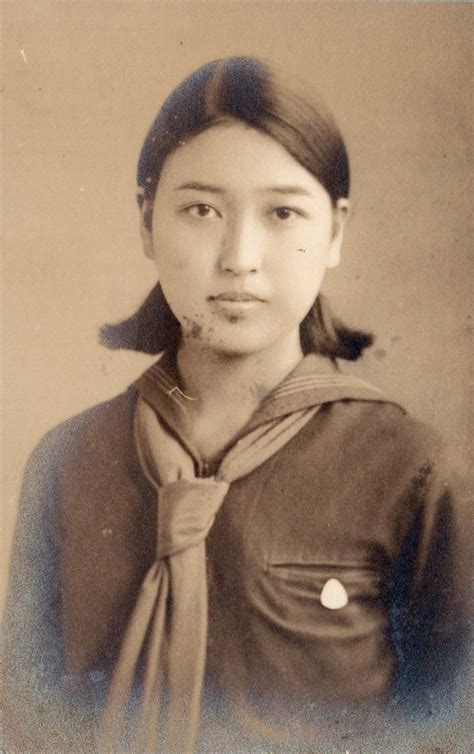 【全体的に状態が悪い】昭和初期～戦時中 女学校 女学生等 若い女性生写真 合計10枚 セーラー服 清楚美人 天然美少女 戦時資料