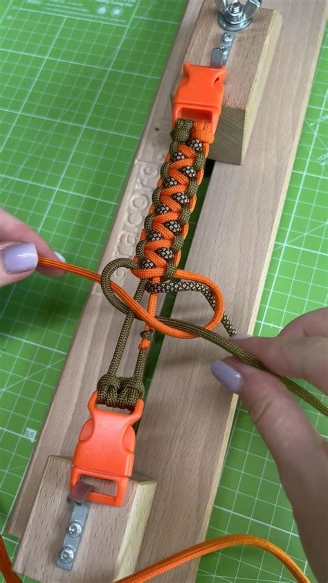 Solomon Dragon Paracord Bracelet Quick Tutorial [video] Paracord