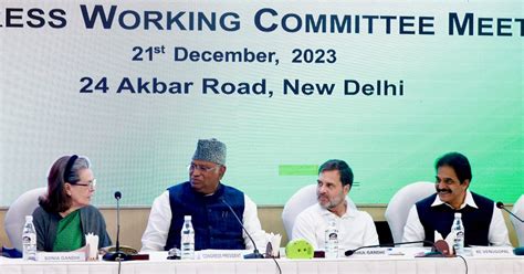 Five Member National Alliance Committee To Facilitate Seat Sharing Kharge At Cwc Meet