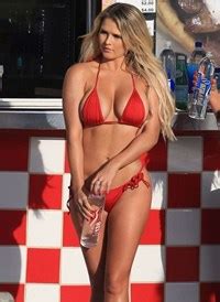 Kinsey Wolanski Flashing Her Nude Titties