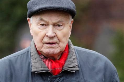 Pemimpin Komunis Terakhir Jerman Timur Hans Modrow Meninggal