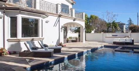 Micheal B Jordan House An Inside Look At The Houses Owned By Michael