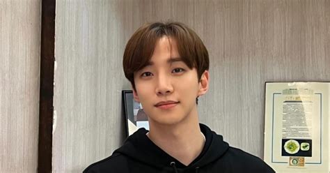 이준호 미공개 셀카 대방출행복한 일만 가득하길