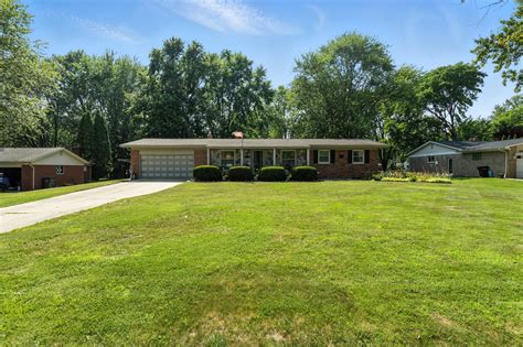 36143 Putnam St Clinton Township Mi 48035 Boulevard Real Estate Media